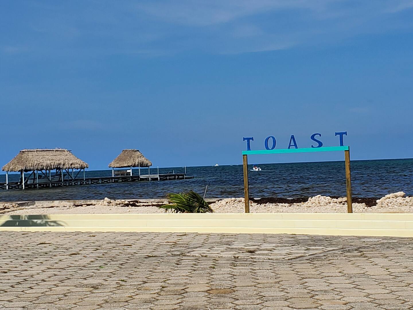 La Perla Azul | San Pedro Rentals near Belize Barrier Reef | English