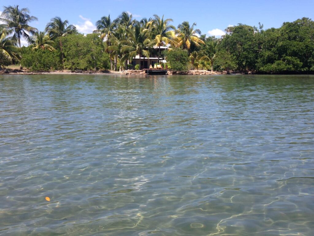 Shallow Bay Beach House Corozal | Private Ferienwohnung direkt am ...