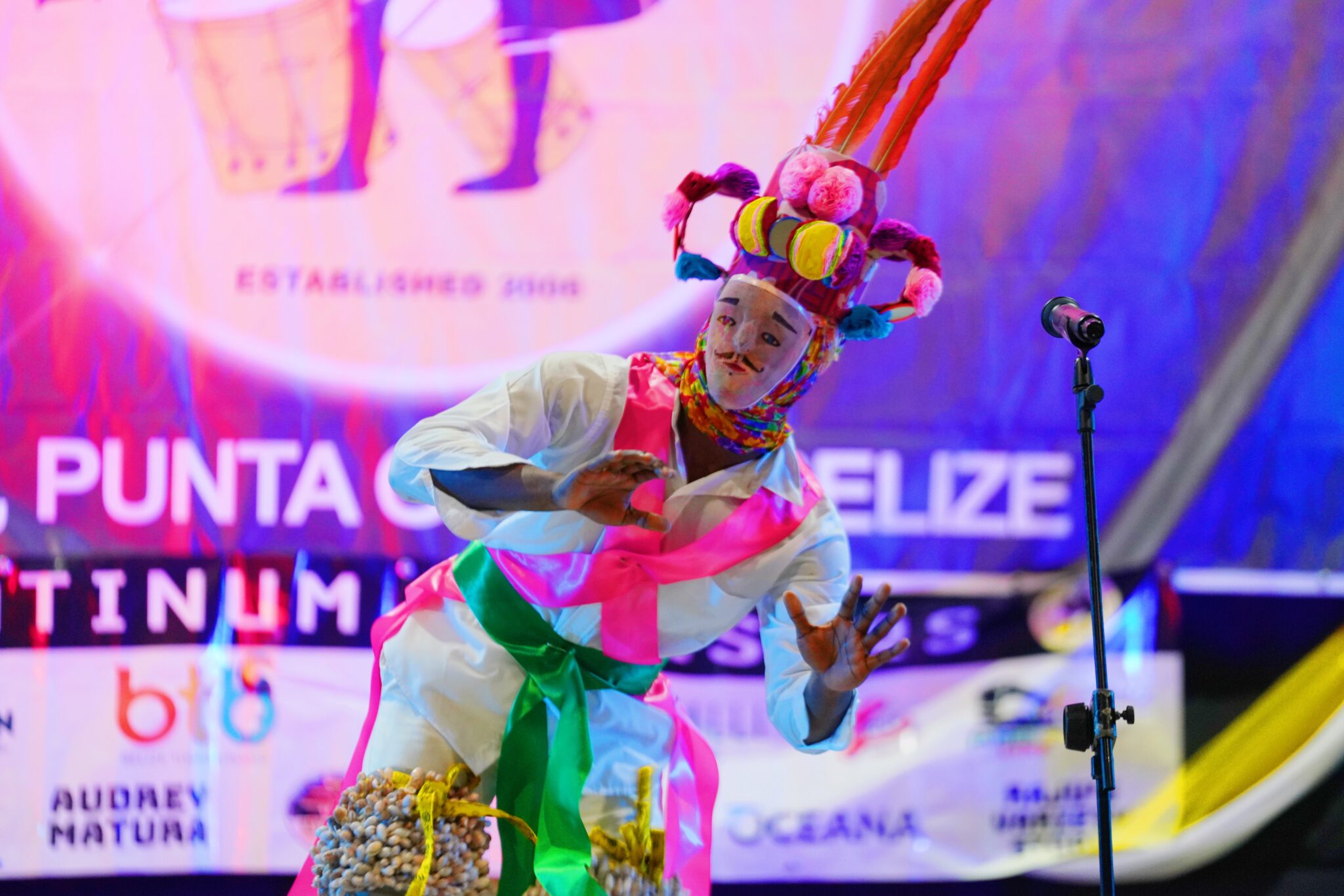 Wanaragua: Una tradición garífuna de danza navideña - Travel Belize