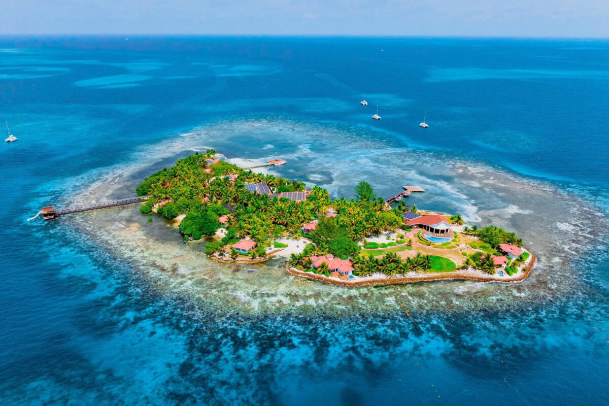 Ray Caye Island Resort Belize | Private Island Getaway & Luxury Resort